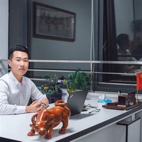 李松（萤火软件创始人）维典百科