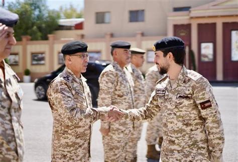 أخبار البلد ولي العهد يزور القيادة العامة للقوات المسلحة