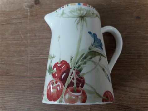 Gien Cherry Melkkan — De Engelse Serre Tableware
