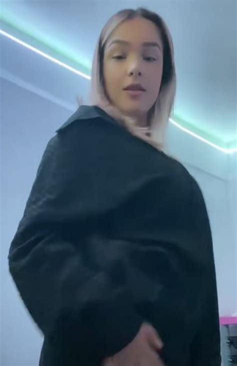 Sexy Mid Size Women That Will Make Your Day More Brighter R Midsizewomen