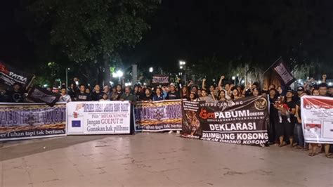 Deklarasi Bumbung Kosong Dalam Pilkada Gresik Ali Candi Dan Mega Bagus Soroti Fenomena Calon