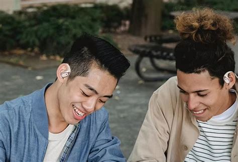 Top 5 Best Translator Earbuds Break Language Barriers With Style 2025