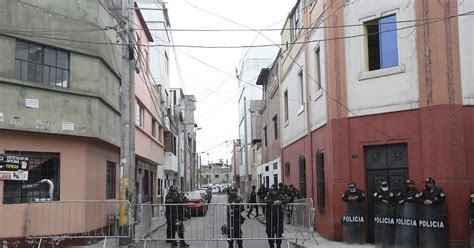 Pedro Castillo Habitante De Casa En Breña Firmó Contratos Con El