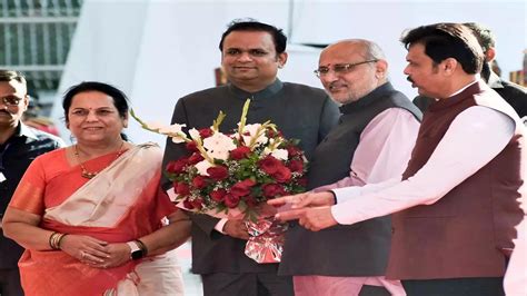 मविआमध्ये फूट नार्वेकरांवर उबाठाचा पक्षपातीपणाचा आरोप काँग्रेस