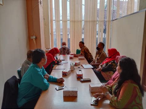 Kunjungan Unit Kearsipan Isi Surakarta Ke Dinas Perpustakaan Dan