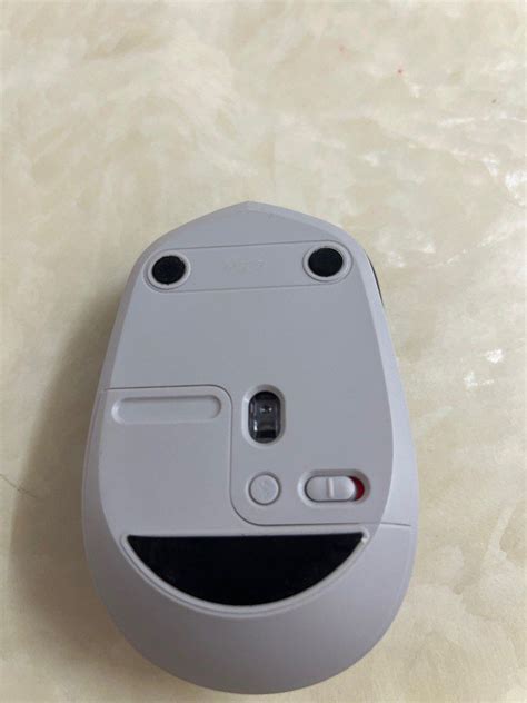 Logitech Wireless Mouse Computers And Tech Parts And Accessories Mouse And Mousepads On Carousell