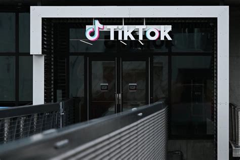 美媒揭tiktok真相：確實利好中共 壓制反共內容｜大紀元時報 香港｜獨立敢言的良心媒體