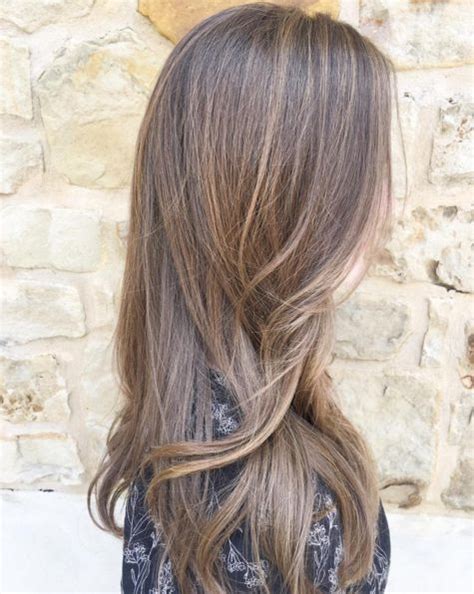 Русявий колір волосся наймодніший відтінок осені 2018 року