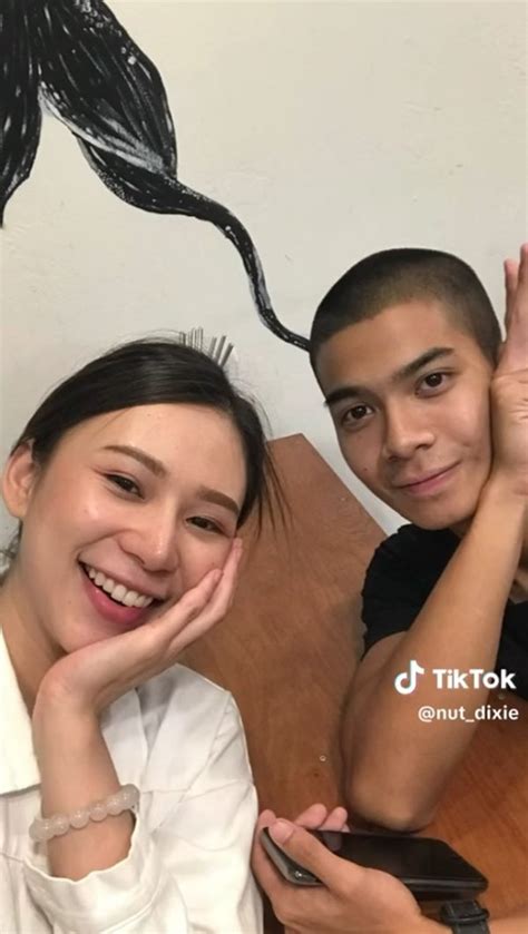 ไวรัล Tiktok 12 ล้าน แฟนเป็นตำรวจ ไม่ได้เจอกัน 1 เดือน กลับมาอีกที แทบ