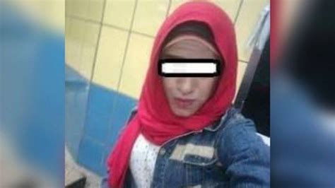 طالب يتخفى بزي نسائي لدخول امتحان صديقته