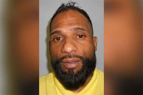 Chasse à Lhomme Pour Retrouver Ce Détenu Qui A Tué Une Femme Et Un