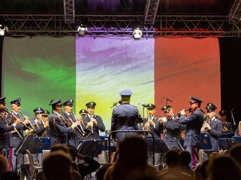Al Castello Di Santa Severa Si Festeggia La Polizia Tra Musica E