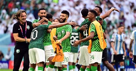 [포토] 환호하는 사우디 선수들