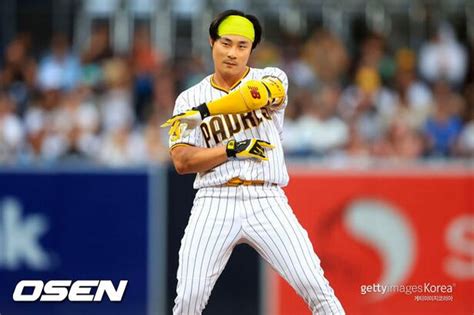 ‘미쳤다 김하성 골드글러브 2개 부문 최종 후보 2루수유틸리티韓 최초 골드글러브 보인다 조선비즈