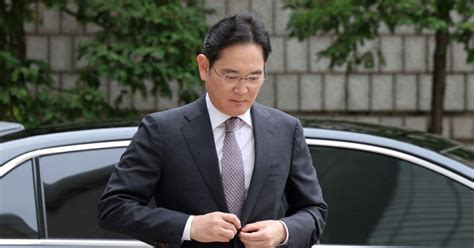 법정 향하는 이재용 삼성전자 회장