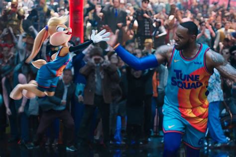 فیلم Space Jam 2 «زندیا در نقش «لولا بانی صداپیشگی می‌کند