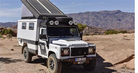 Le Land Rover Defender En Mode Camping Car