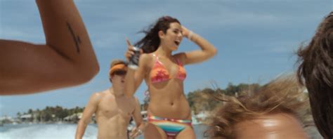 Naked Ashley Cheadle In Fools Gold