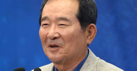 질의 응답하는 정세균 전 국무총리