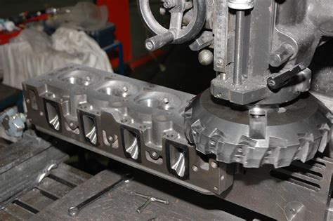Cylinder Head Milling Come Racing