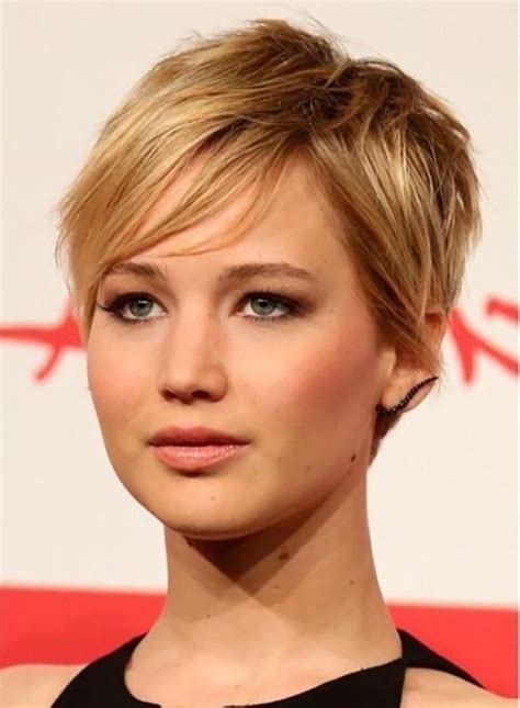 20 Best Pixie Haircuts For Square Face