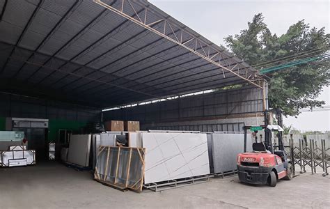 生产车间 众慕骏宇 佛山市众慕骏宇智能家居科技有限公司高端智能岩板家居加工厂家