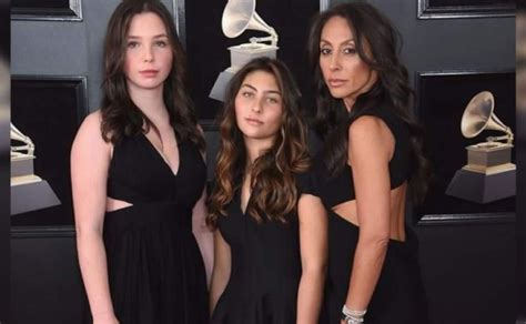 Hija De Chris Cornell Demanda A Su Viuda Vicky Cornell