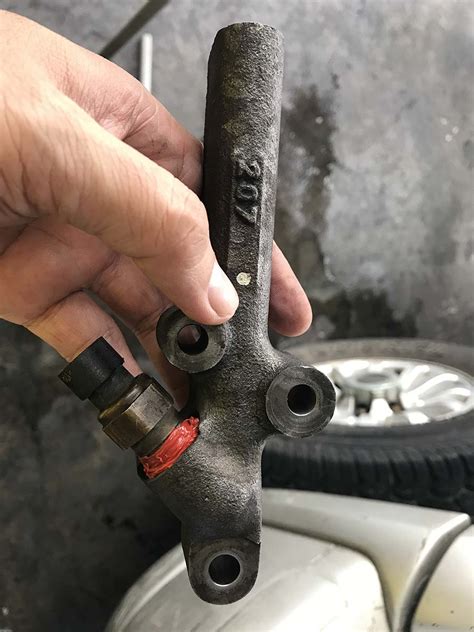 Where To Find Fuel Temperature Sensor In 4jx1 Isuzu Trooper Engine