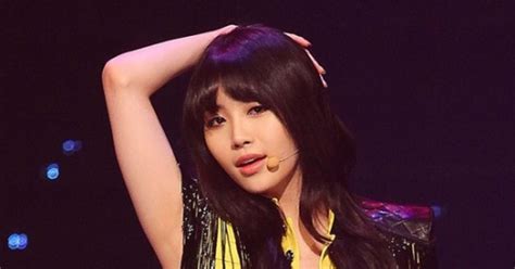 포토 걸스데이 유라 아찔한 포즈