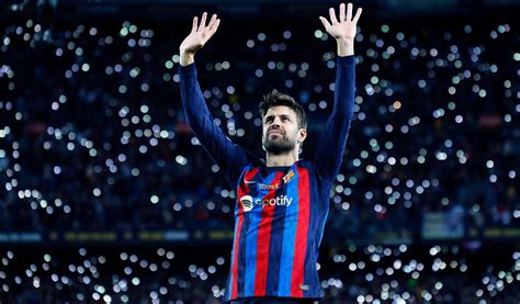Rücktritt Vom Rücktritt Barça Legende Pique Offenbar Vor Comeback Mopo