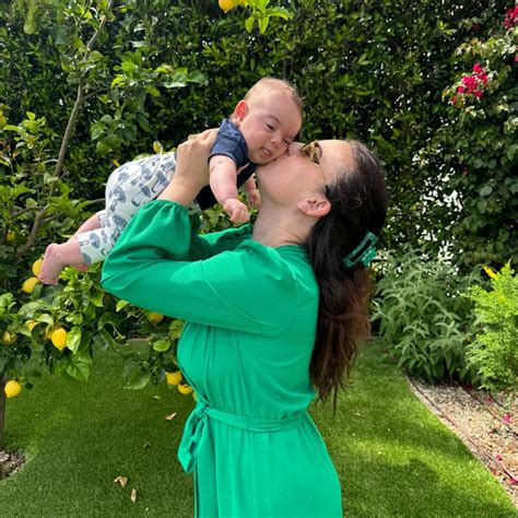 Style And Insight Wisdom From Connected Apparel Moms In 2024 New