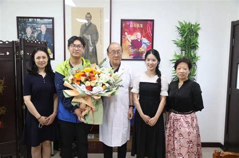 第二临床医学院2018级党支部慰问全国名老中医毛德西教授 河南中医药大学第二临床医院