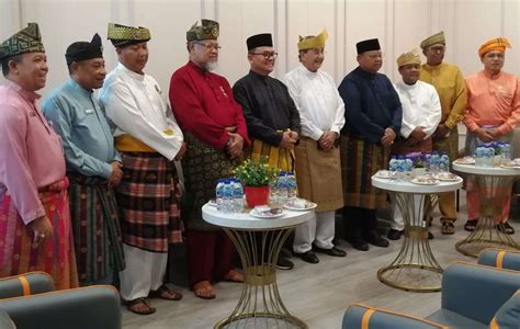 Tokoh Riau Dan Kepri Hadiri Hari Jadi Ke 20 Provinsi Kepri