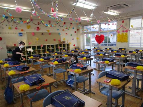 卒業式当日の 年生教室の風景 作新学院