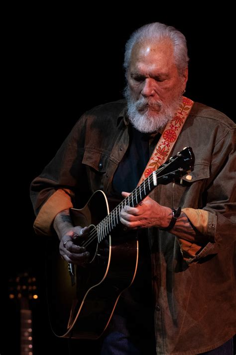 Photos Hot Tuna Shows No Hesitation Blues At Tour Opener In Boston