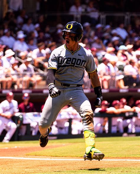 Anson Aroz That Time Of The Year Again 📸 Instagram