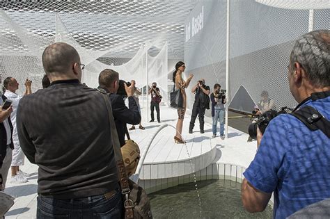 Live Art Steals Show At Basel Fair