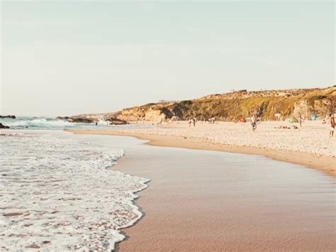 Conheça quatro praias históricas do Brasil