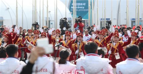 [포토]北 응원단 강릉선수촌 입촌식 참석