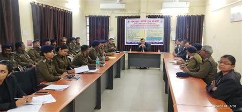समाधान आपके द्वार पुलिस के लेवल 02 के अधिकारियों को प्रशिक्षण