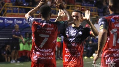 Ad San Carlos De César Yanis Y Anderson Avanza A Cuartos