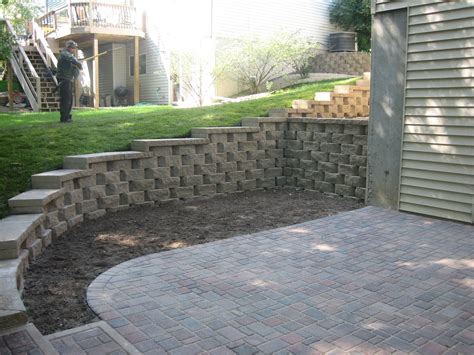 Paver Retaining Wall Ideas