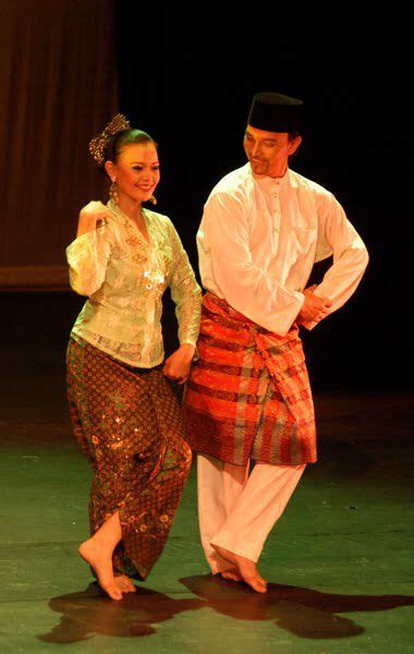 Capturing Southeast Asias Alluring Folk Dances Sea Folklore