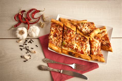 터키 Pide 소고기 및 치즈 번자체 피타 갈색에 대한 스톡 사진 및 기타 이미지 갈색 고기 공예 Istock