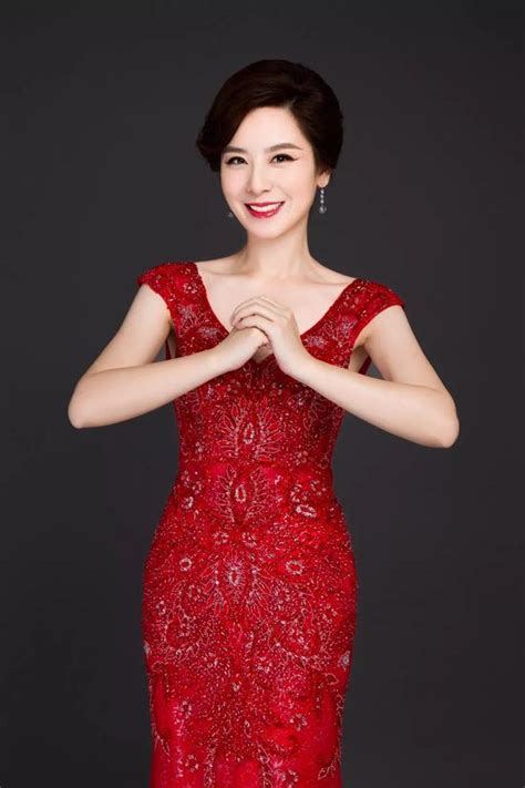 2019央视春晚主持人有张“深圳脸” 她是这样的女主播新浪深圳新浪网