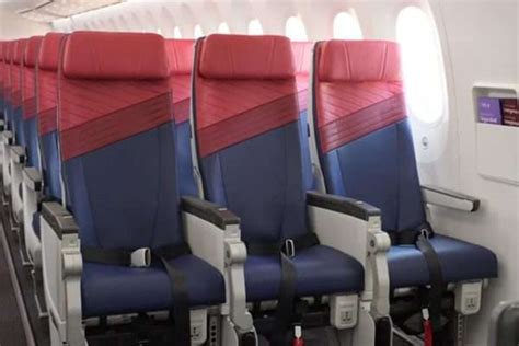 LATAM renovará las cabinas Economy de cuatro B787 Avion Revue