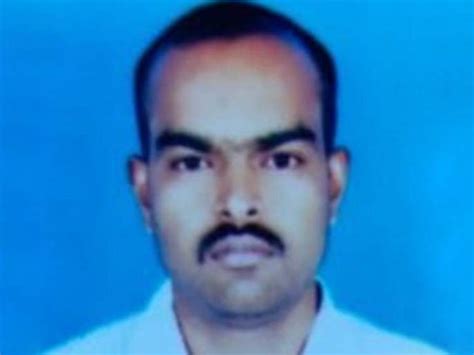 खळबळजनक एसआरपीएफ जवानाची गळफास घेऊन आत्महत्या Marathi News Srpf