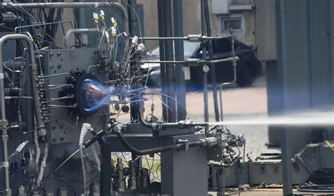 NASA开发并测试第一台全尺寸旋转爆震火箭发动机RDRE 神秘的地球 科学 自然 地理 探索