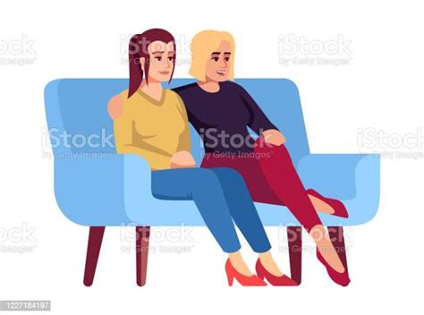소파 세미 플랫 Rgb 색상 벡터 그림에 두 여성 소파에 여성 친구입니다 여자는 함께 시간을 보내고 동성 커플 심리학 상담