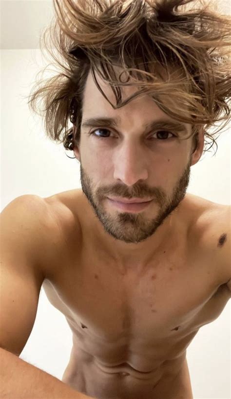 Simone Bredariol 💜 Pelo Largo Pelo Largos